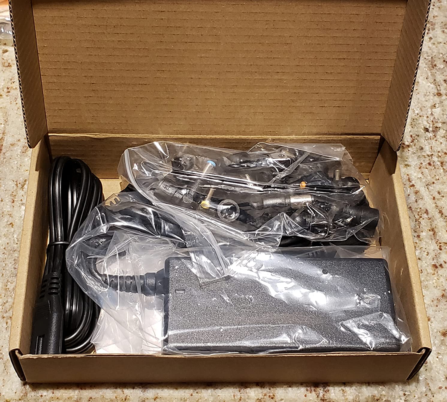 Amazon.com: 90W Universal AC Adapter Laptop Charger Replacement for ...