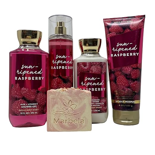 Amazon.com : Bath & Body Works Sun Ripened Raspberry Deluxe Gift Set ...