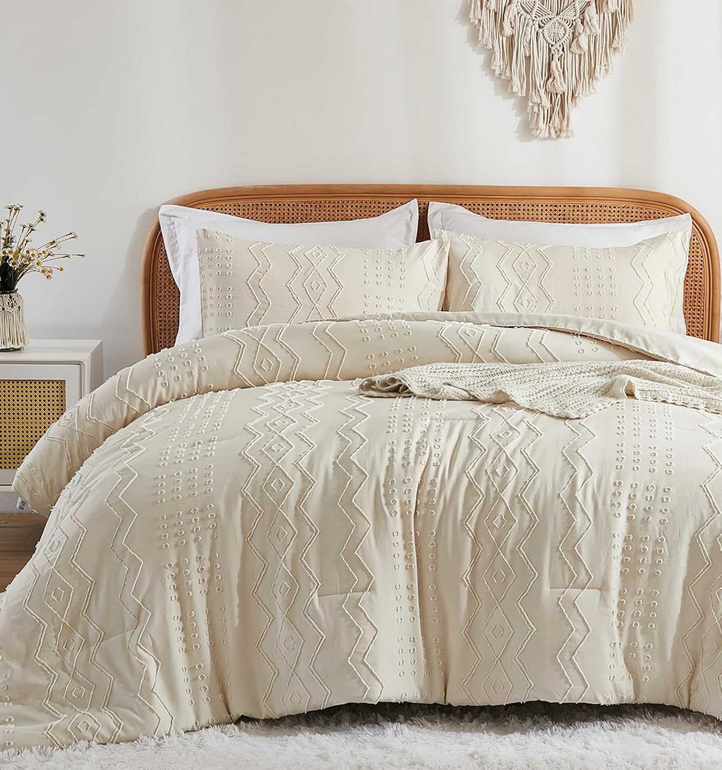 Amazon.com: WONGS BEDDING Boho Comforter Set Queen, Beige Tufted ...