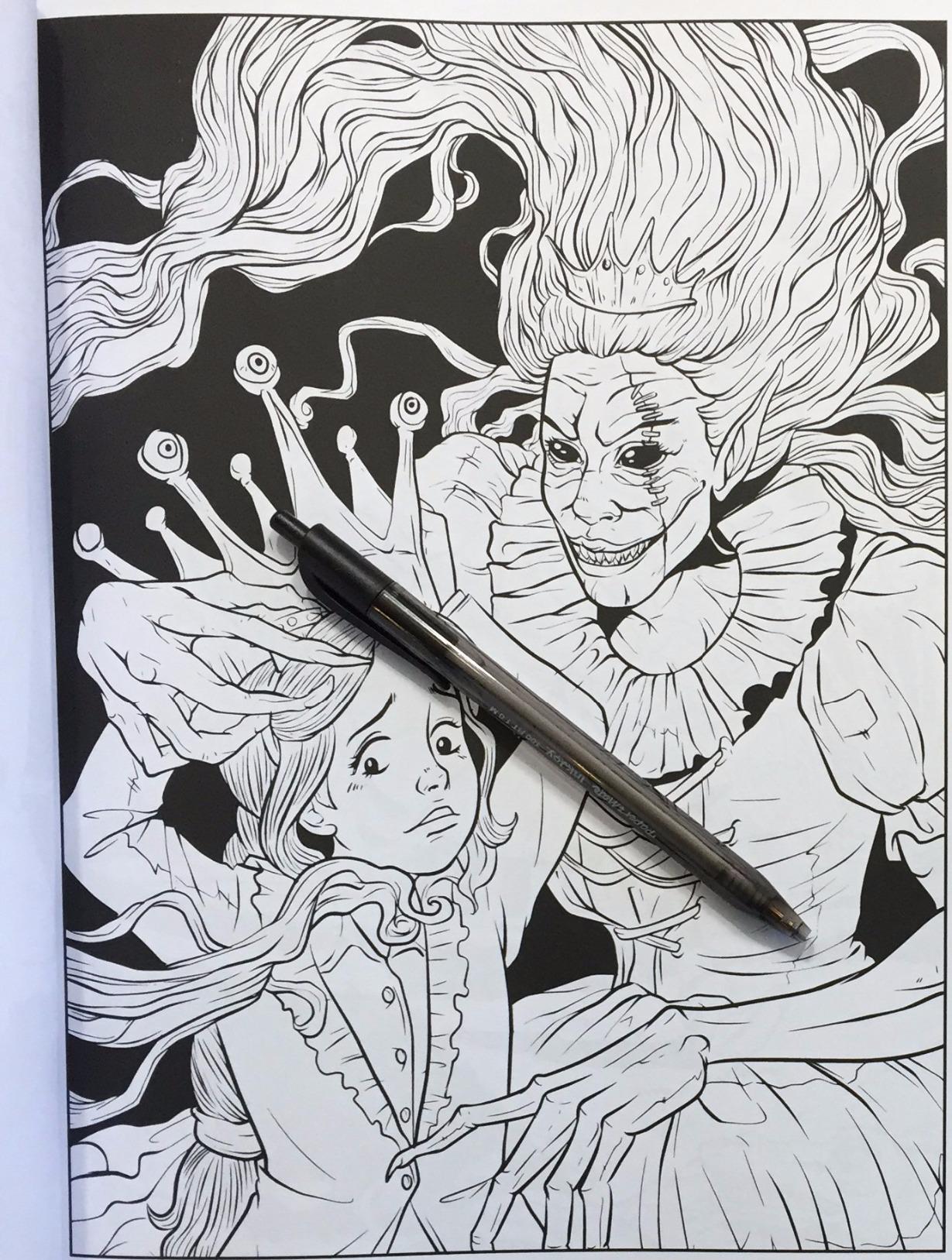 Amazon.com: Alice's Nightmare - Through the Looking Glass: Adult ...