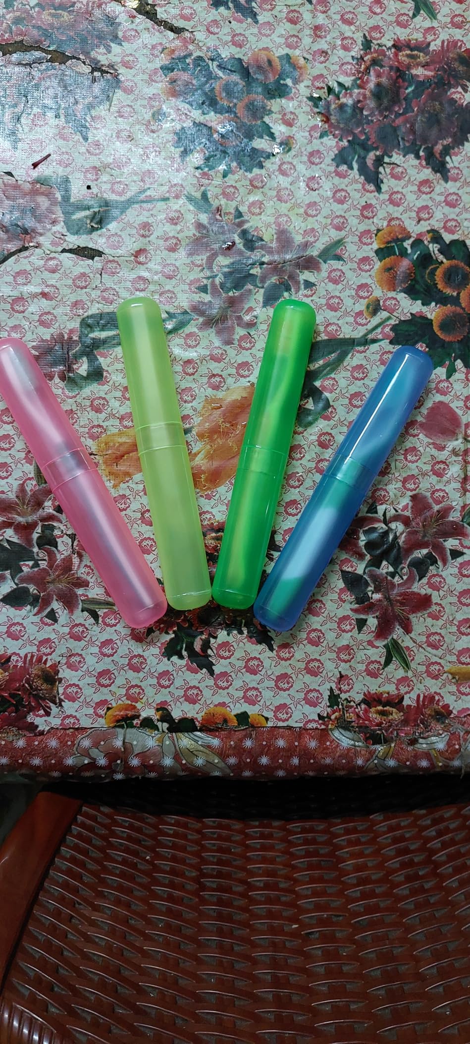 SPELLWISH Travel Toothbrush Case Holder, Breathable Portable Toothbrush ...