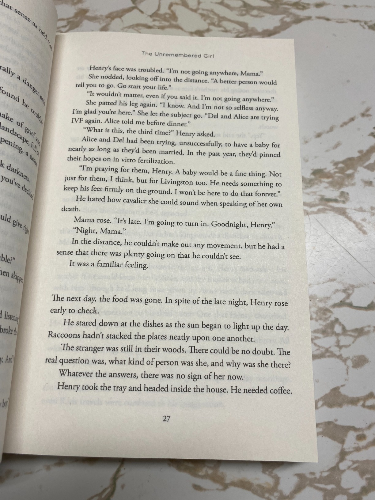 The Unremembered Girl: A Novel: Maxwell, Eliza, Damron, Will ...