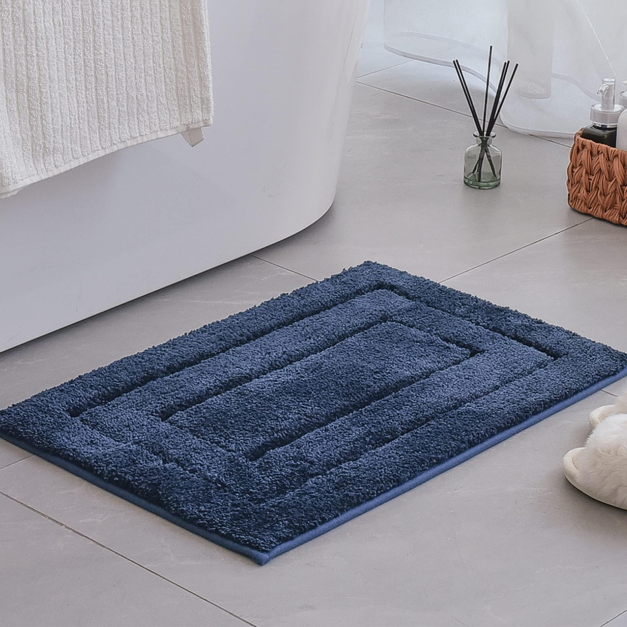 smiry Non Slip Chenille Bath Mat, Extra Soft Bathroom Mat, Super ...
