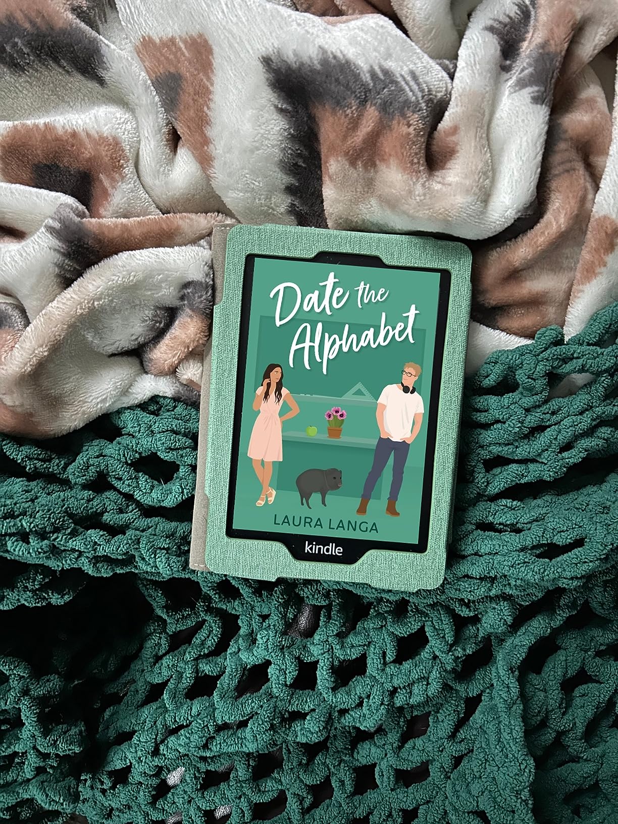 Amazon.com: Date the Alphabet: A Fake Dating, He Falls First, Single ...