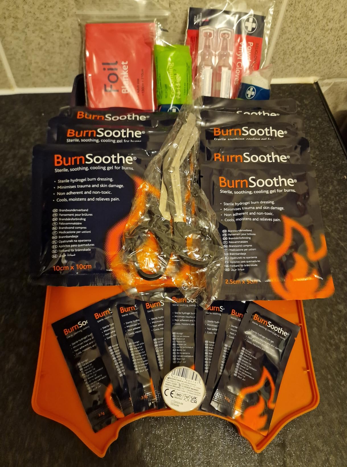 BurnSoothe Burn First Aid Kit In Orange Compact Aura Box First Aid ...