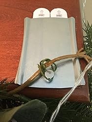 Command Universal Frame Hangers, Damage Free Hanging Picture Hangers ...