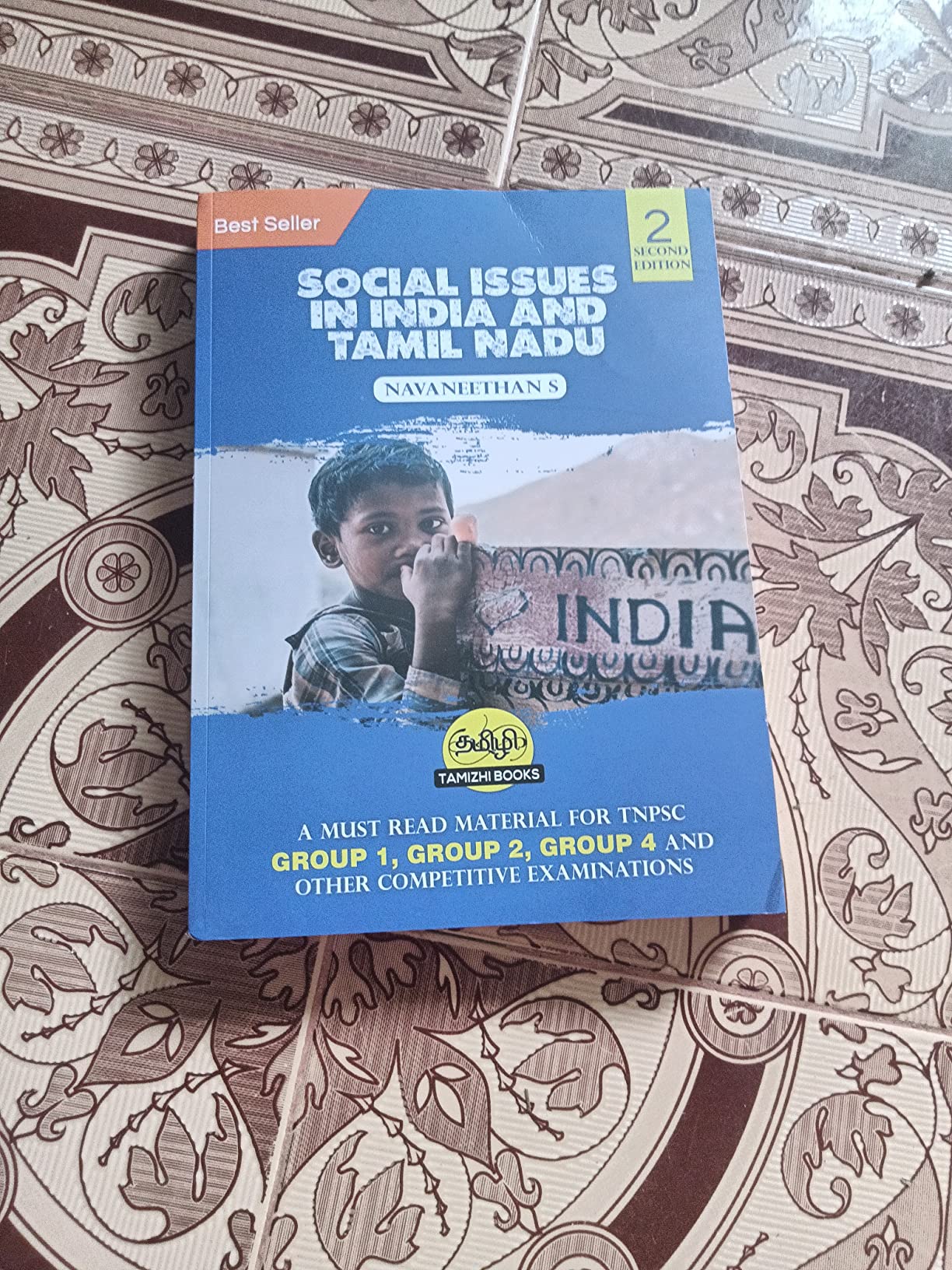 Social Issues in India and Tamil Nadu : Navaneethan S: Amazon.in: Books