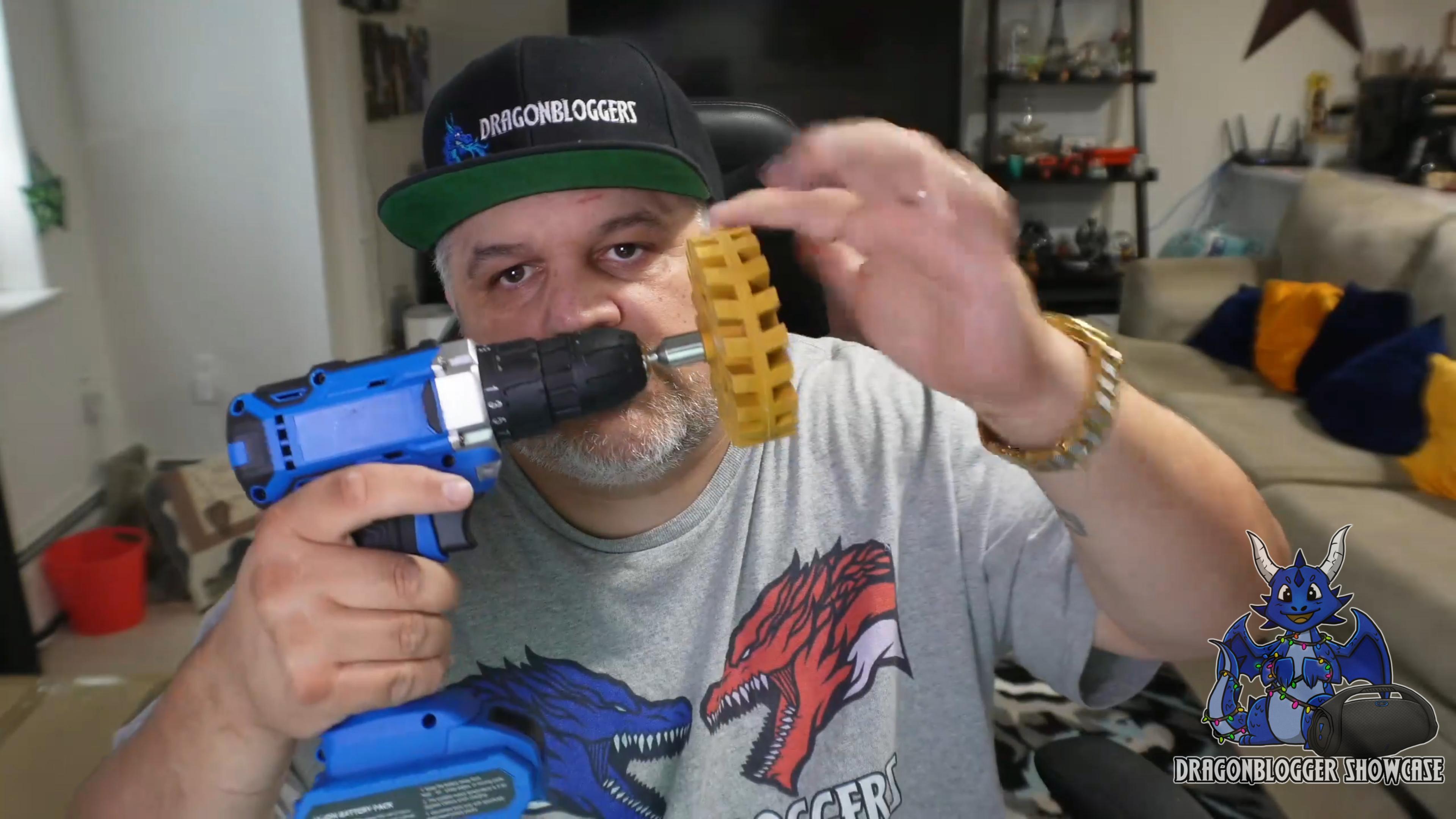 Snapklik.com : Whizzy Wheel Car Decal And Sticker Remover