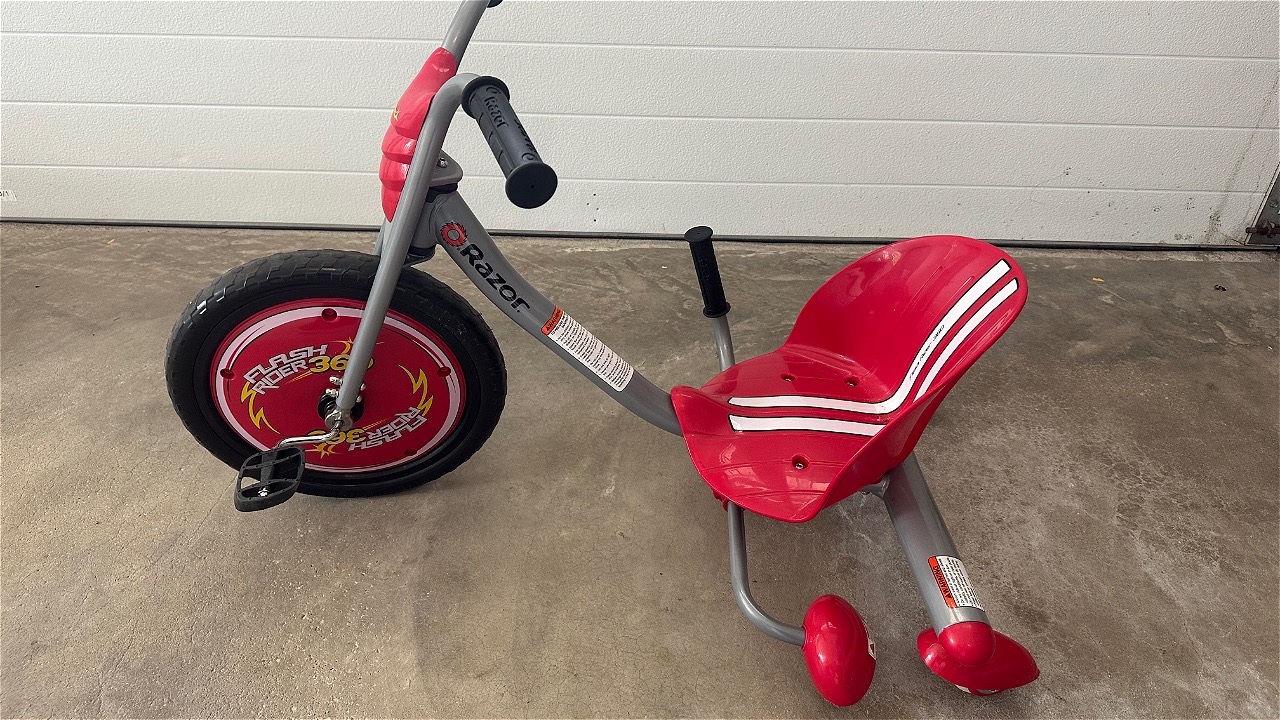Watch Razor FlashRider 360 Trike on Amazon Live