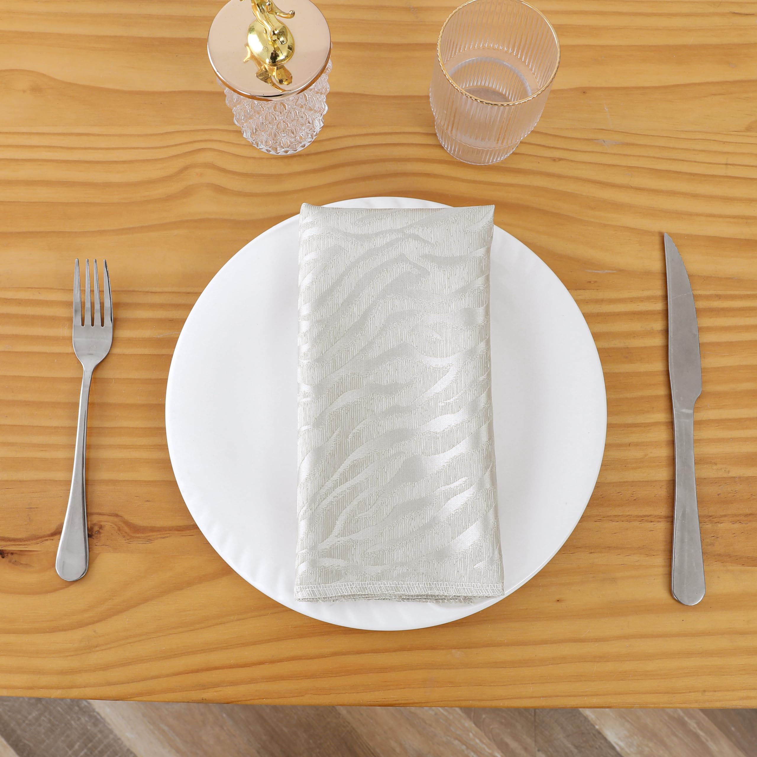 Amazon.com: Majestic Giftware Jacquard Cloth Dinner Napkins - NPK1219 ...