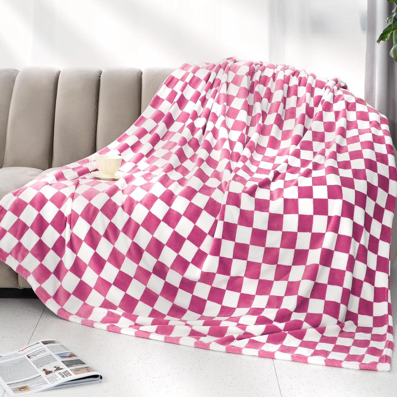 Amazon.com: Pink Checkered Blanket Soft Fuzzy Throw Fleece Blanket ...