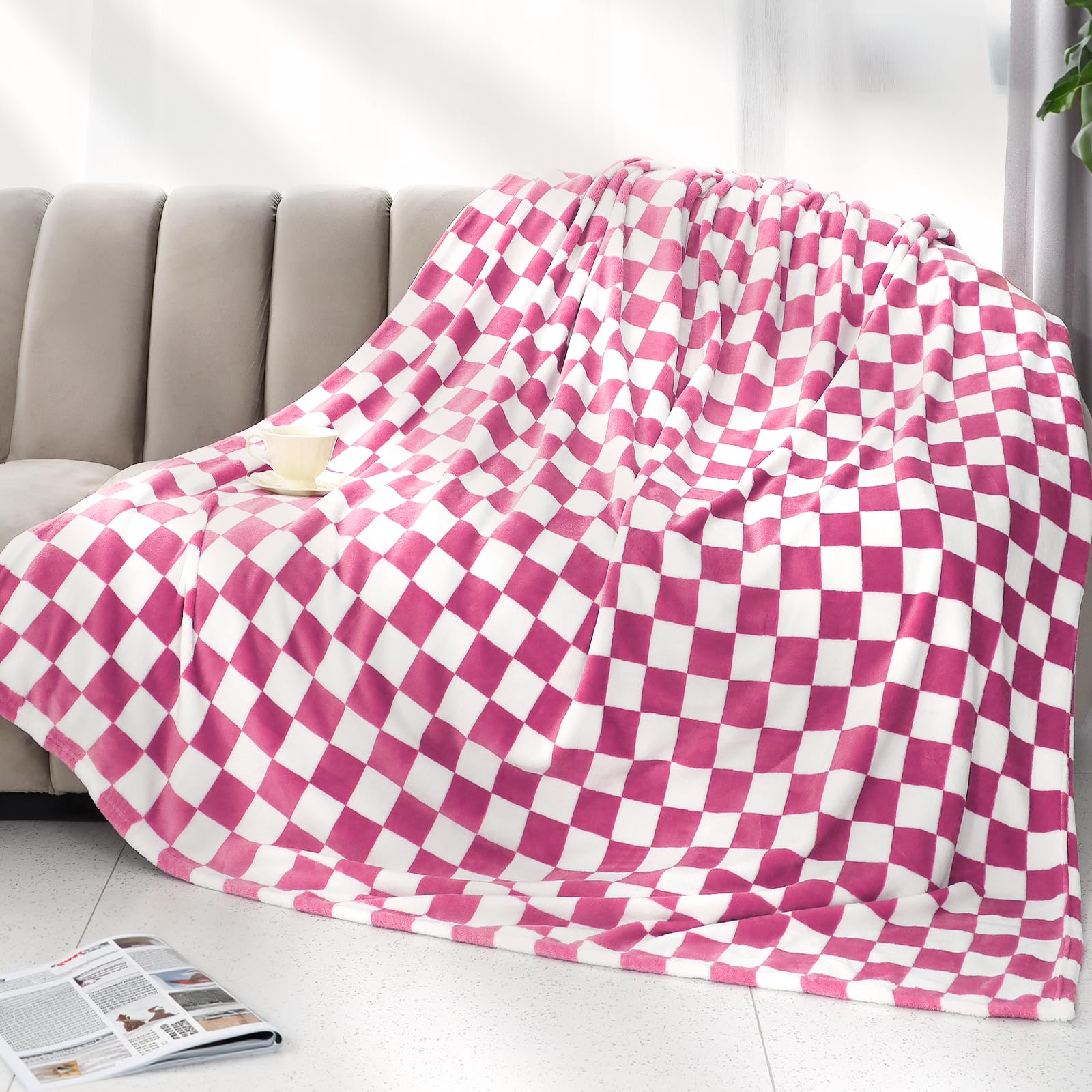 Amazon.com: Pink Checkered Blanket Soft Fuzzy Throw Fleece Blanket ...