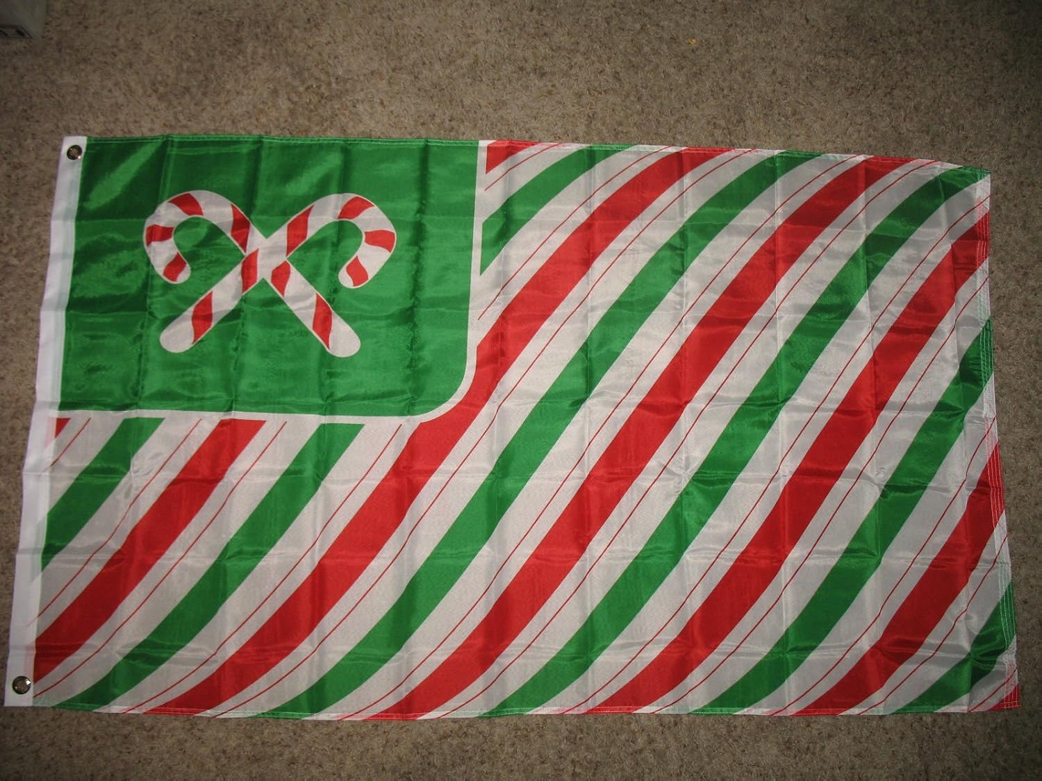 Amazon.com: 3x5 Merry Christmas Seasons Greetings Candy Cane Flag 3'x5 ...