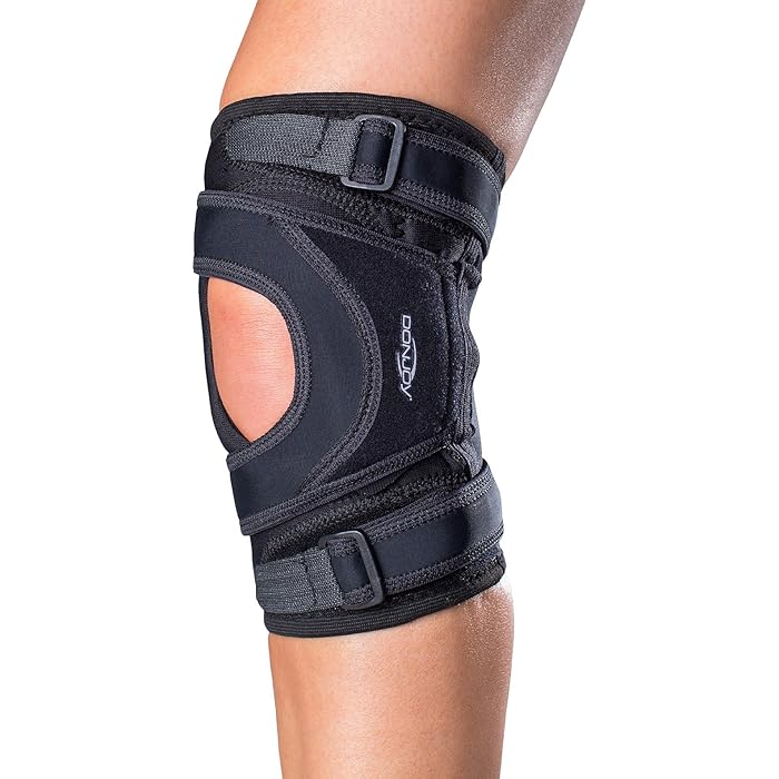 Buy DonJoy Tru-Pull Lite Knee Support Brace: Right Leg, Medium Online ...