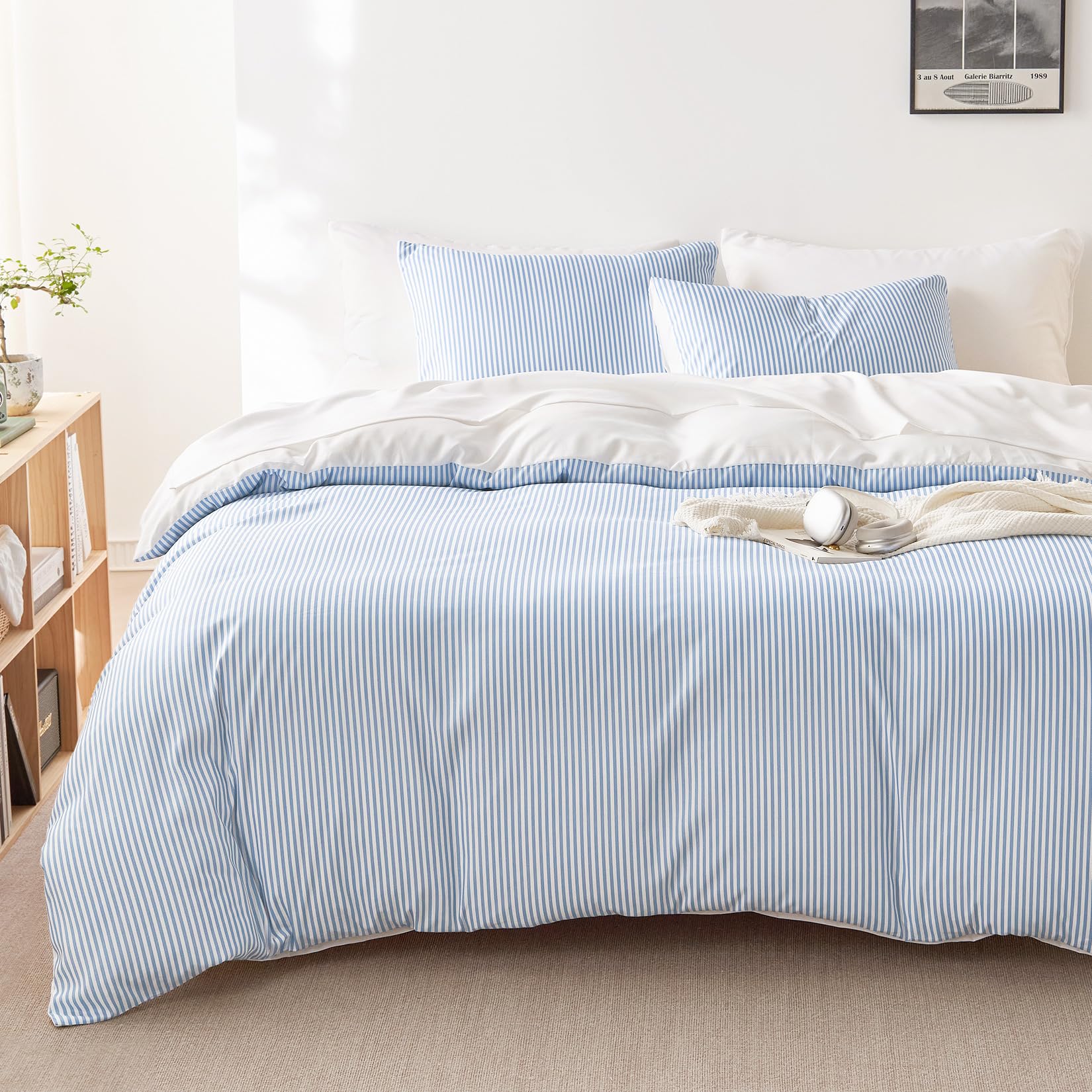 Amazon.com: Wake In Cloud - Striped Comforter Set, Ticking Stripe ...