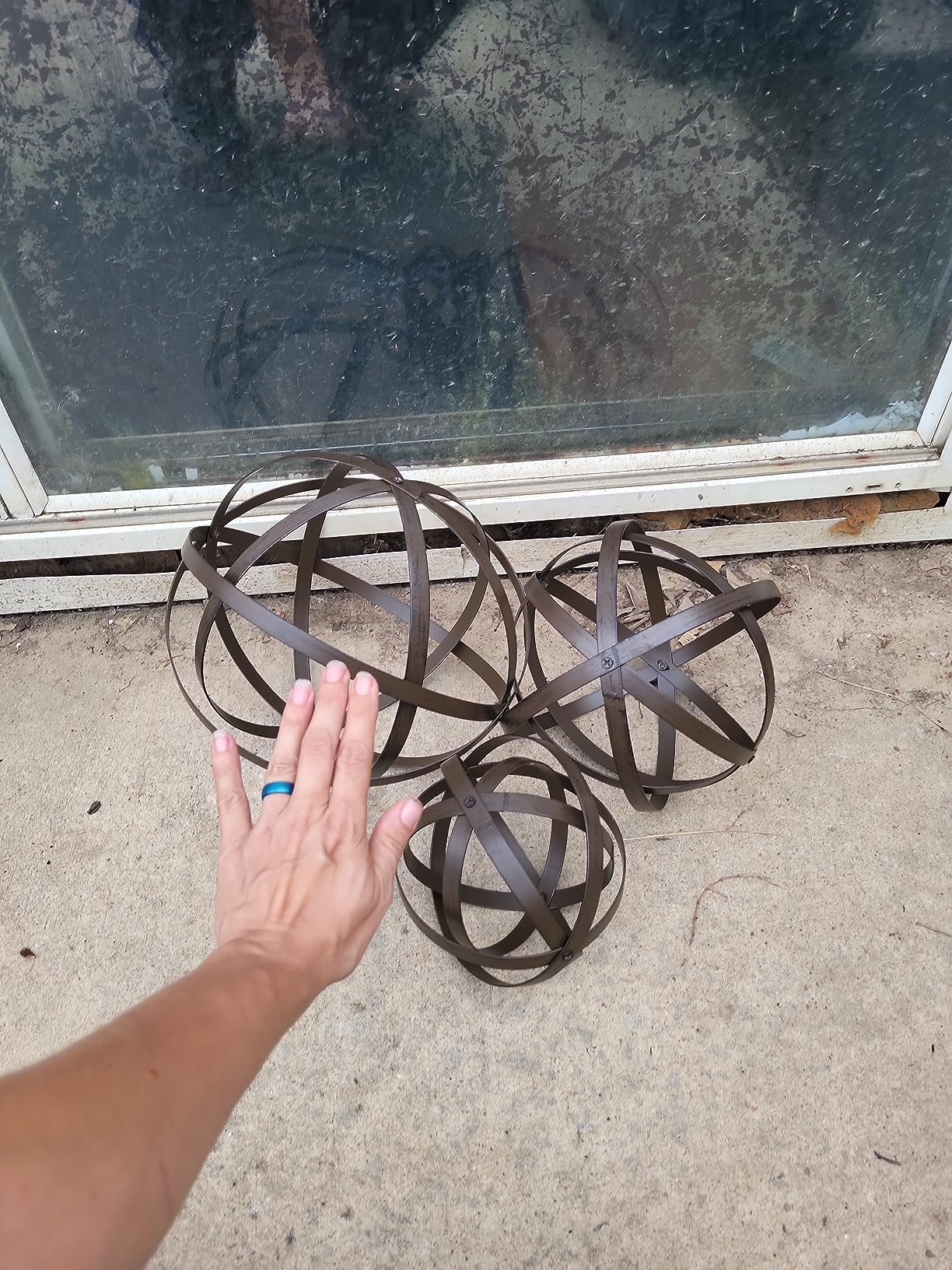 Amazon.com: SPWOLFRT 3 Different Size Metal Garden Spheres, Metal ...