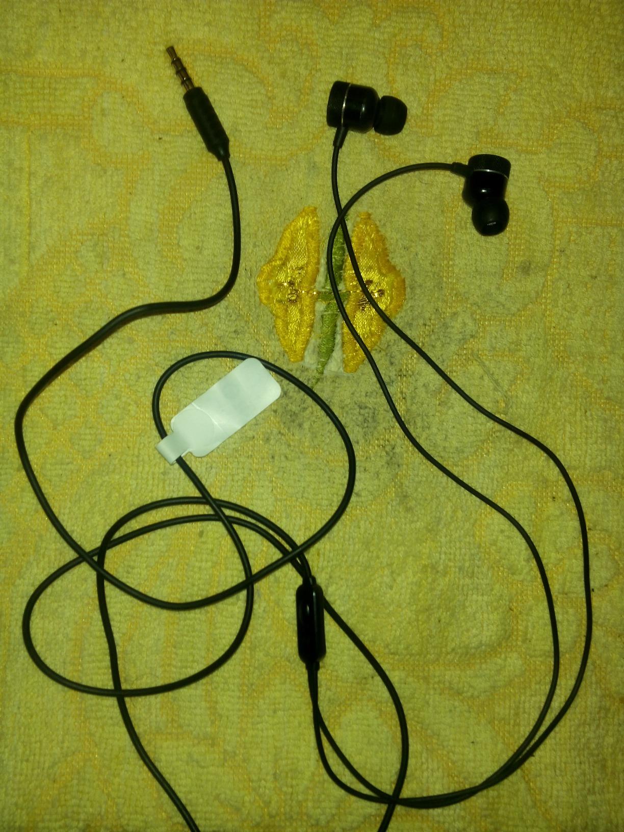 Baseus In Ear Wired Headphones with True HD Acoustics, Thumping Bass ...
