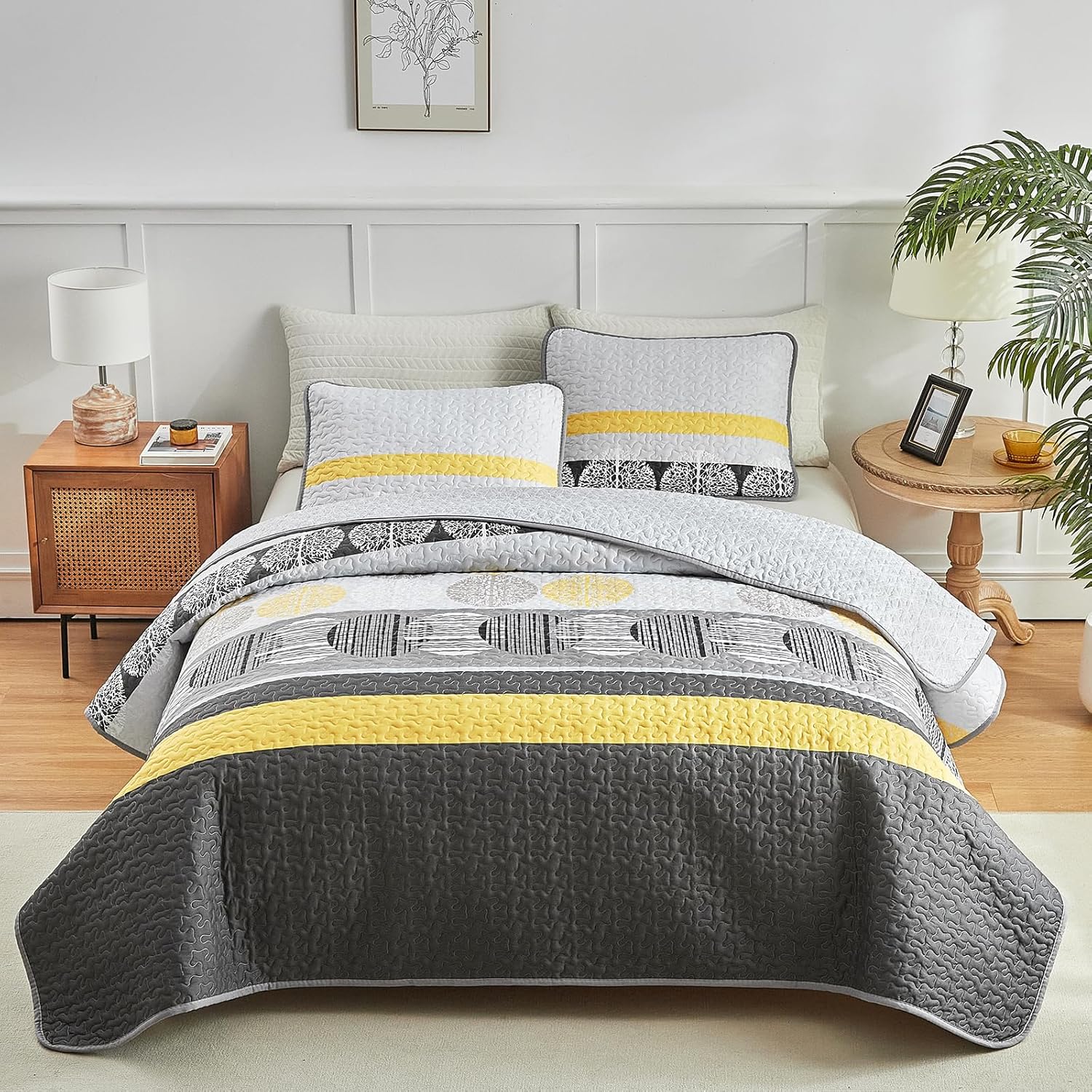 Amazon.com: Black Gray Yellow Quilt Set Queen Szie (88x88 Inch), 3 ...