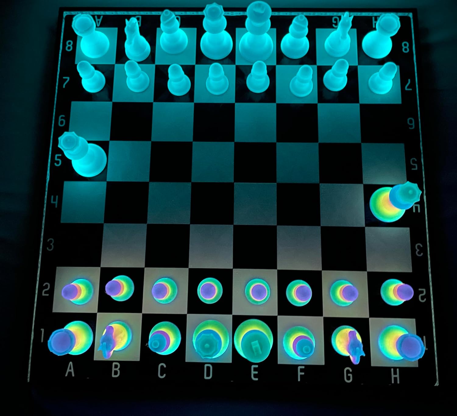 Amazon.com: Dam Merch's LED Illuminated Glow in The Dark Chess Set ...