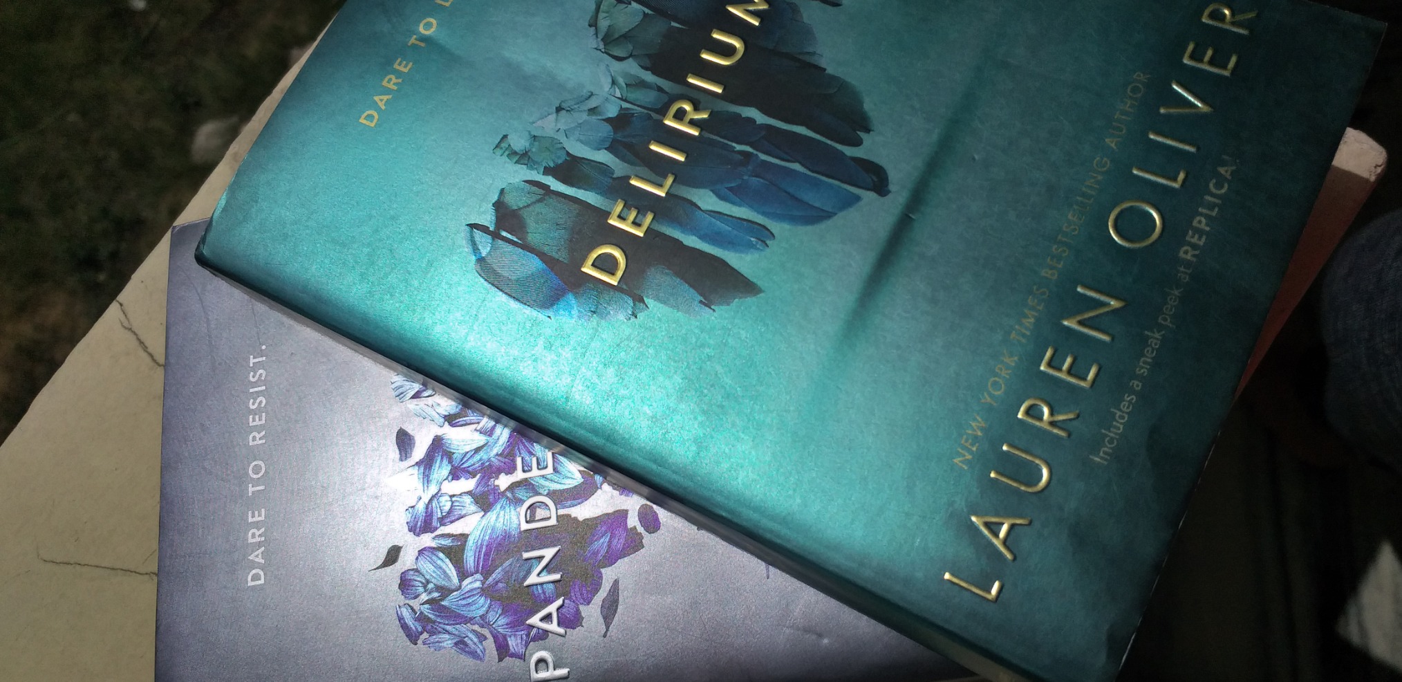 Delirium : Lauren Oliver: Amazon.in: Books