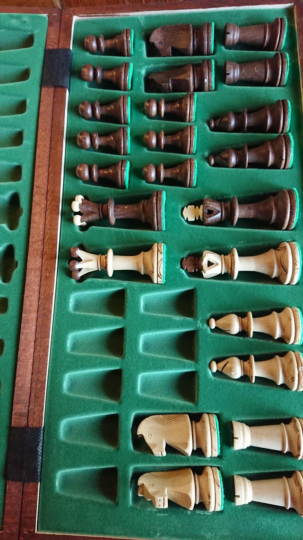 Amazon.co.jp: Wegiel Consul Consul 47 cm Wooden Chess Set Made in ...