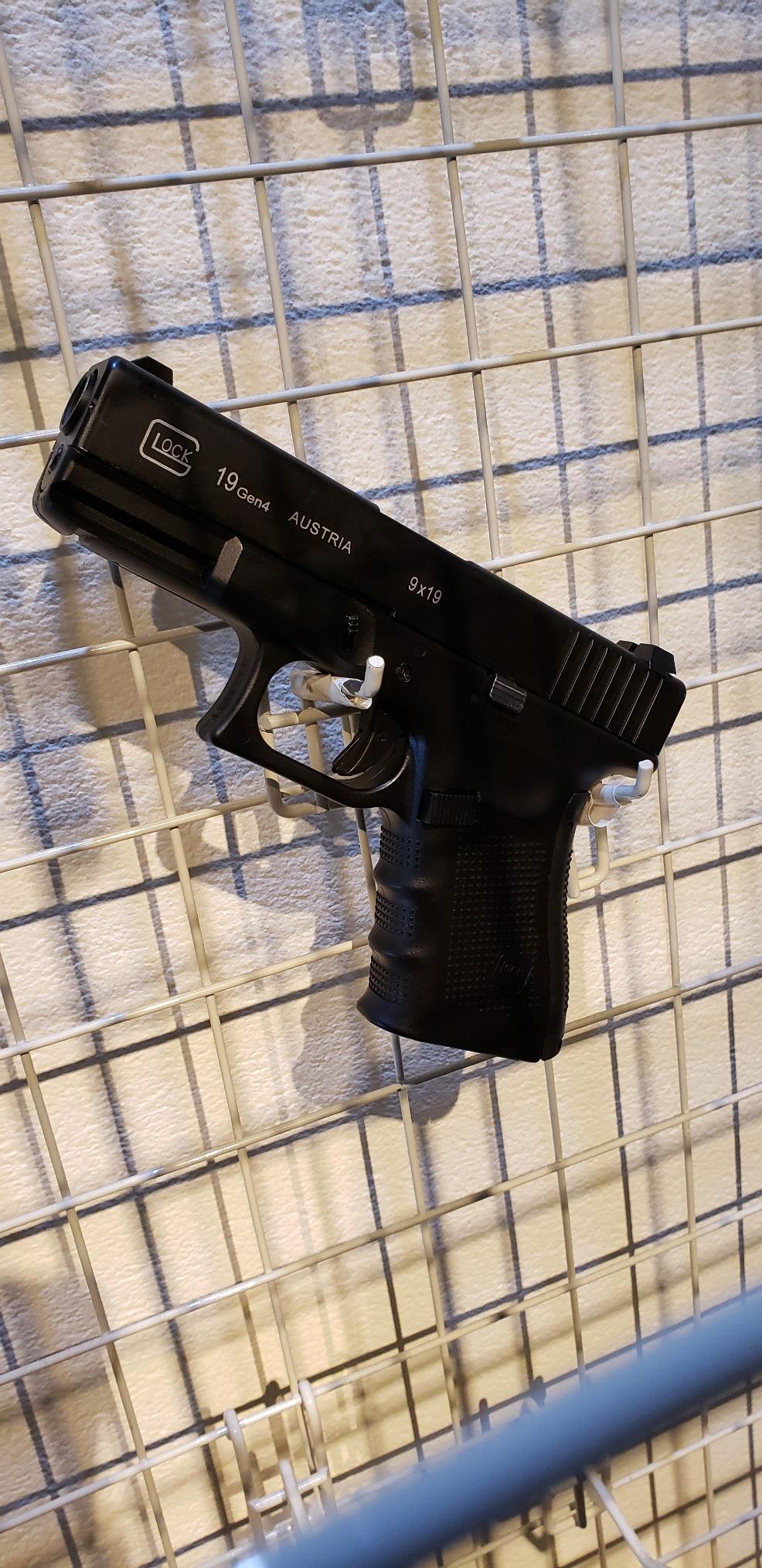 Amazon.co.jp: DOUBLE BELL グロック G19 GEN4 ブローバックガスガン フル刻印 No.772 樹脂フレーム版 ...