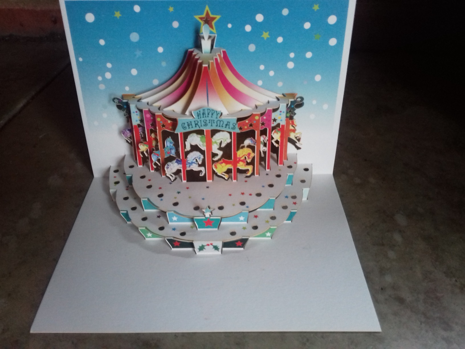 Christmas Carousel Pop-up Card : Amazon.co.uk: Stationery & Office Supplies