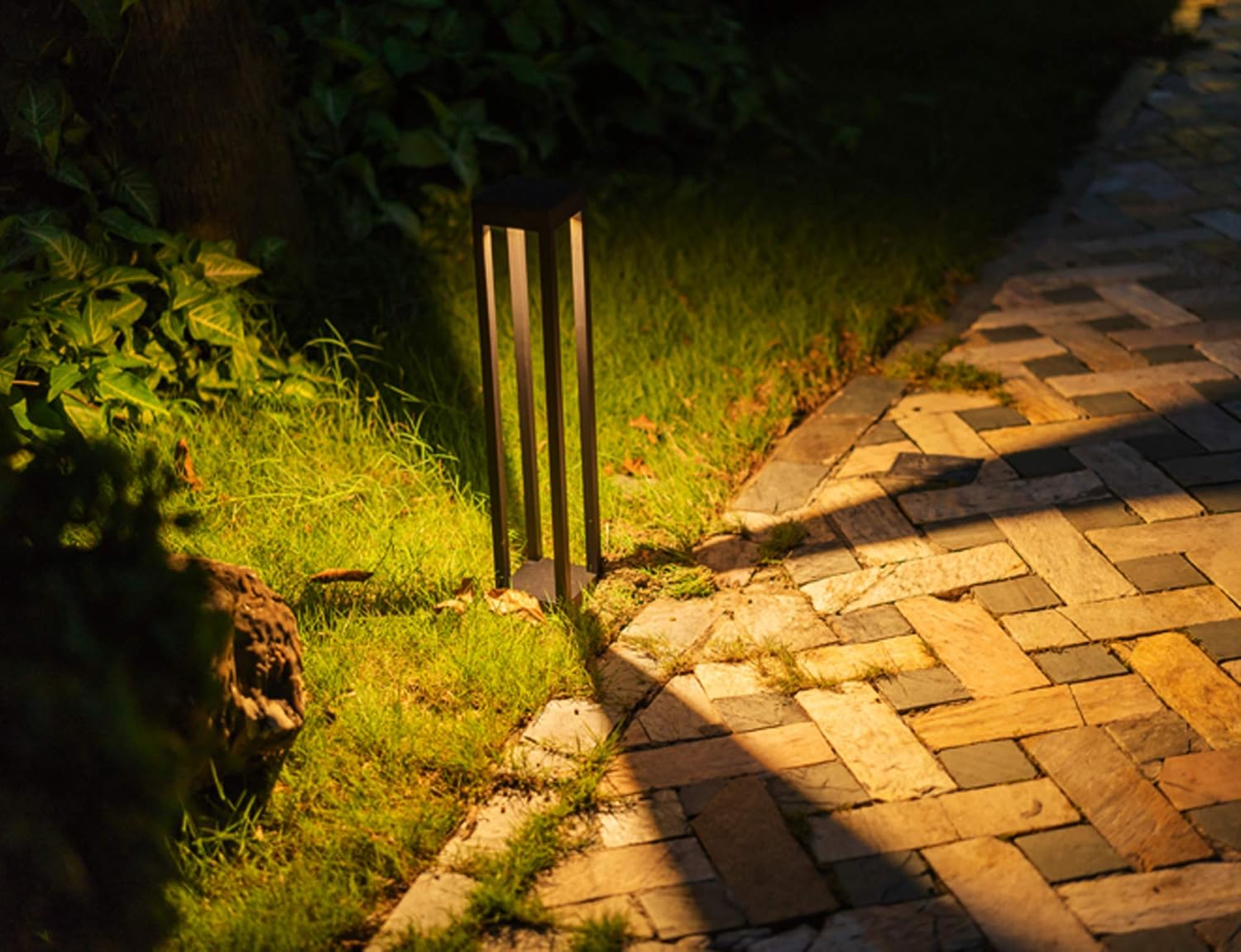 CNBRIGHTER LED Landscape Path Lights,10W,2 ft/ 60cm Height,Waterproof ...