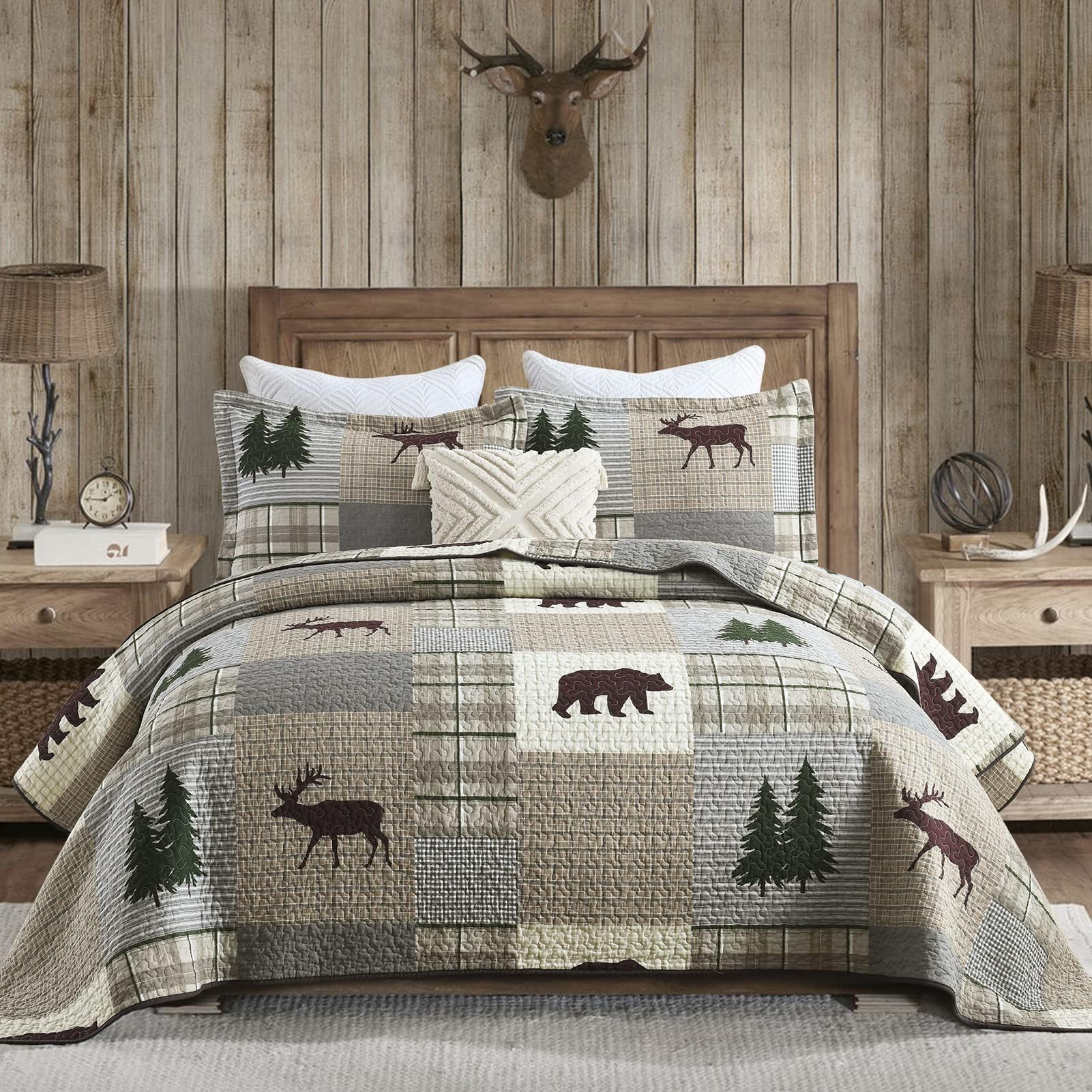 Amazon.com: Rustic Modern Farmhouse Cabin Lodge Stripe Quilted ...