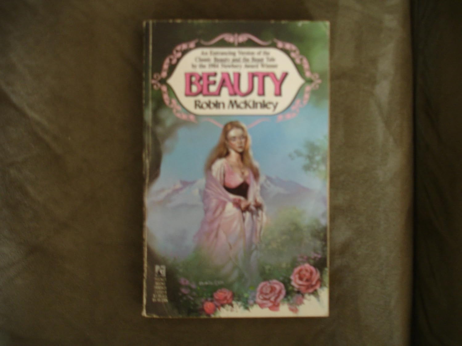 Beauty: Robin McKinley: 9780671733339: Amazon.com: Books