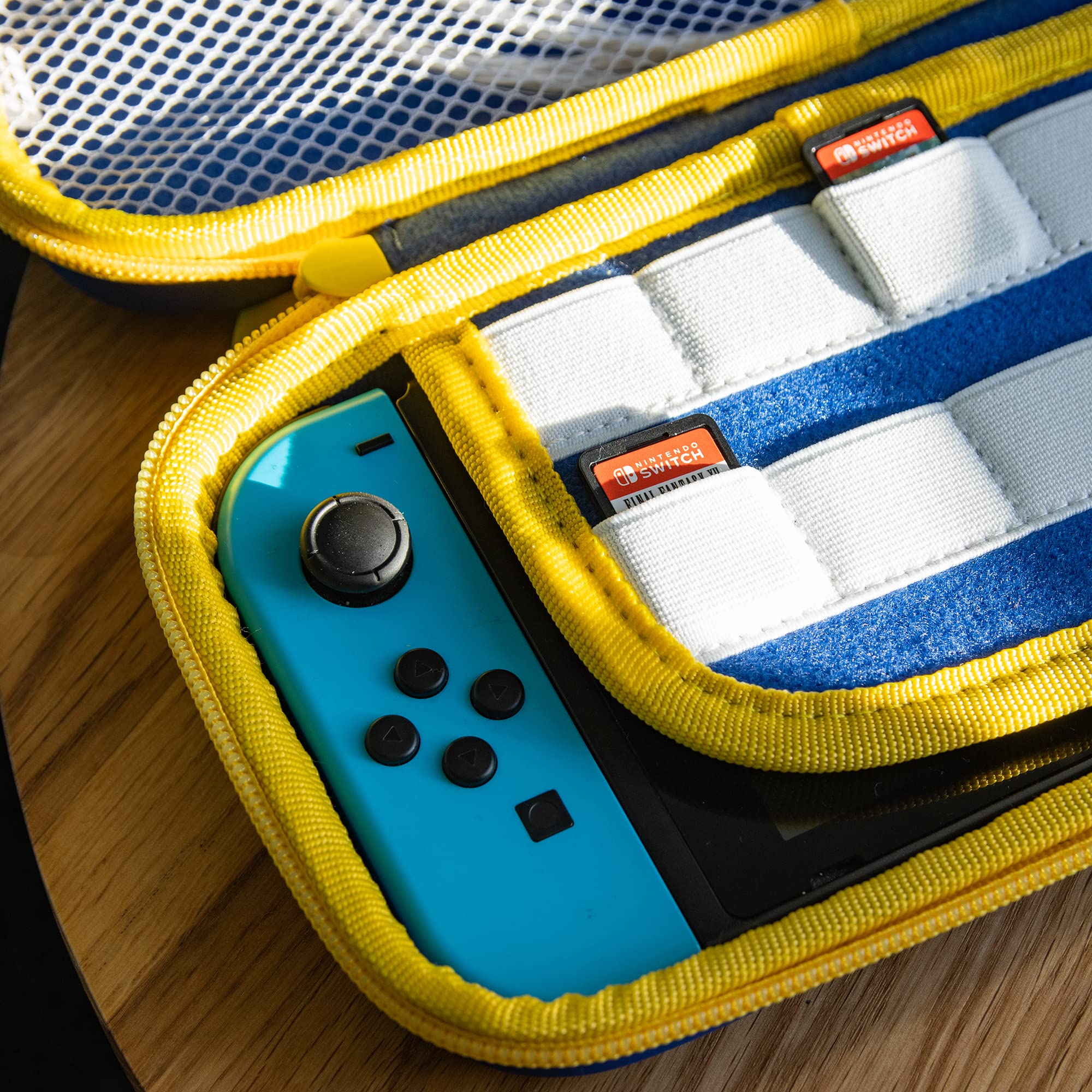 Snapklik.com : Numskull My Hero Academia Hard Shell Travel Case For ...