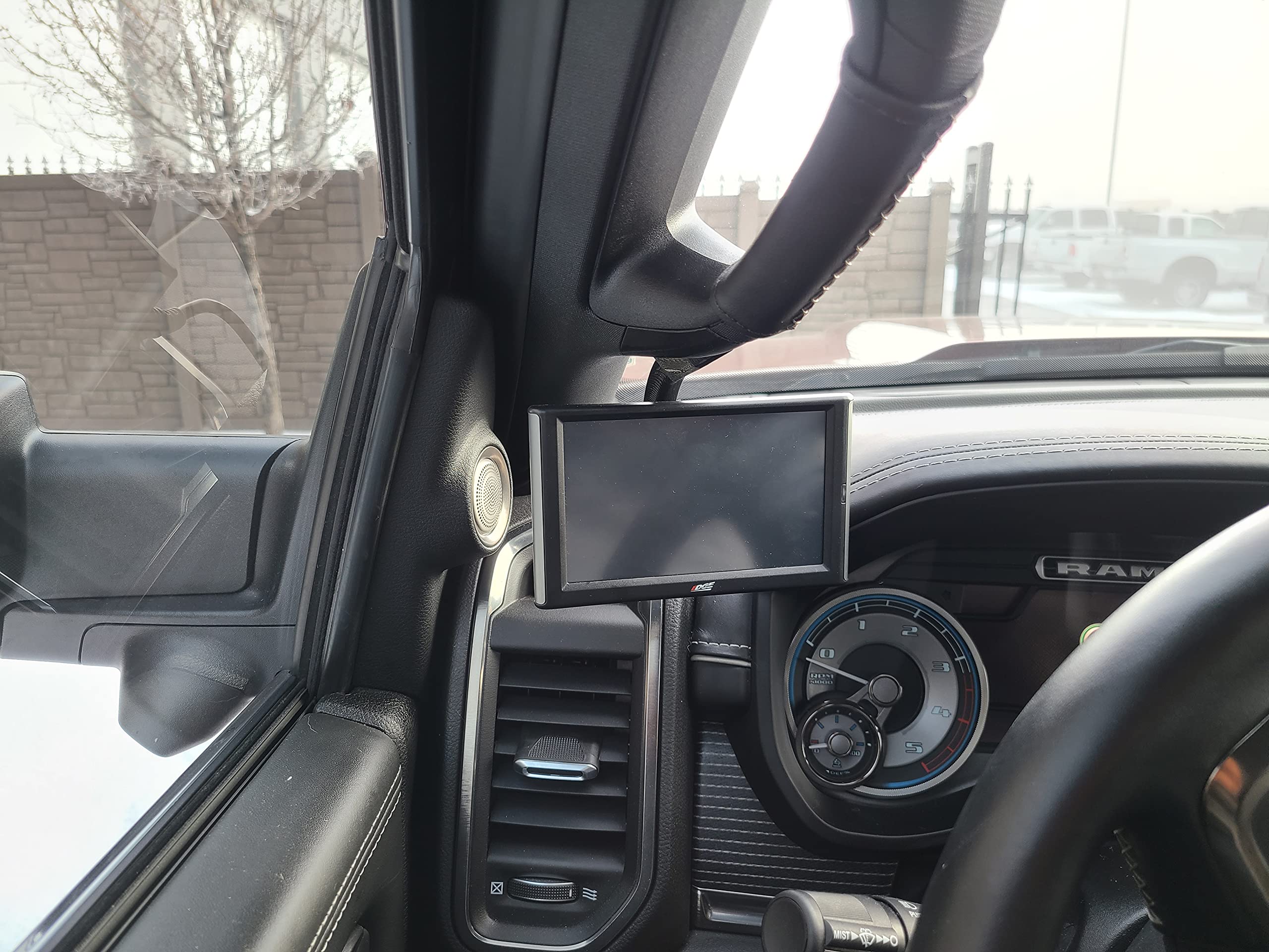 CTS3 Mounting Options A-Pillar Mount For Edge CTS2 & CTS3 Monitors ...