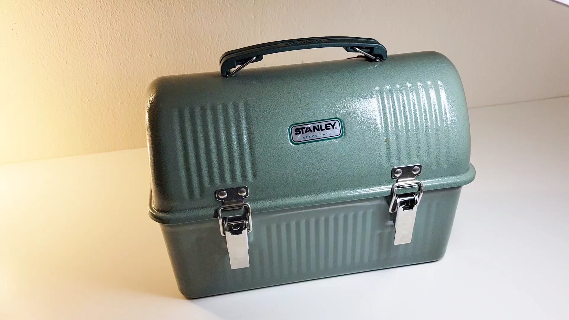 Watch Stanley Classic 10qt Lunch Box, Large Lunch box on Amazon Live