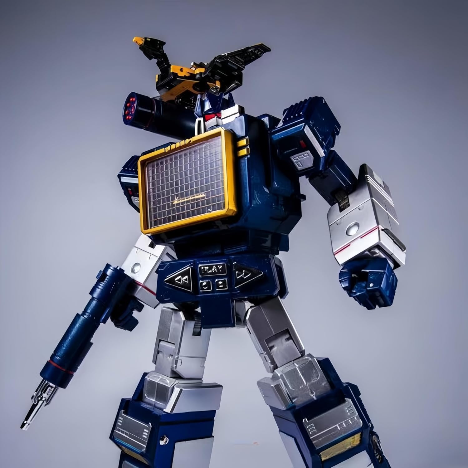 Amazon.com: Szxc Shape-Shifting Robot Masterpiece MP13 Soundwave KO ...
