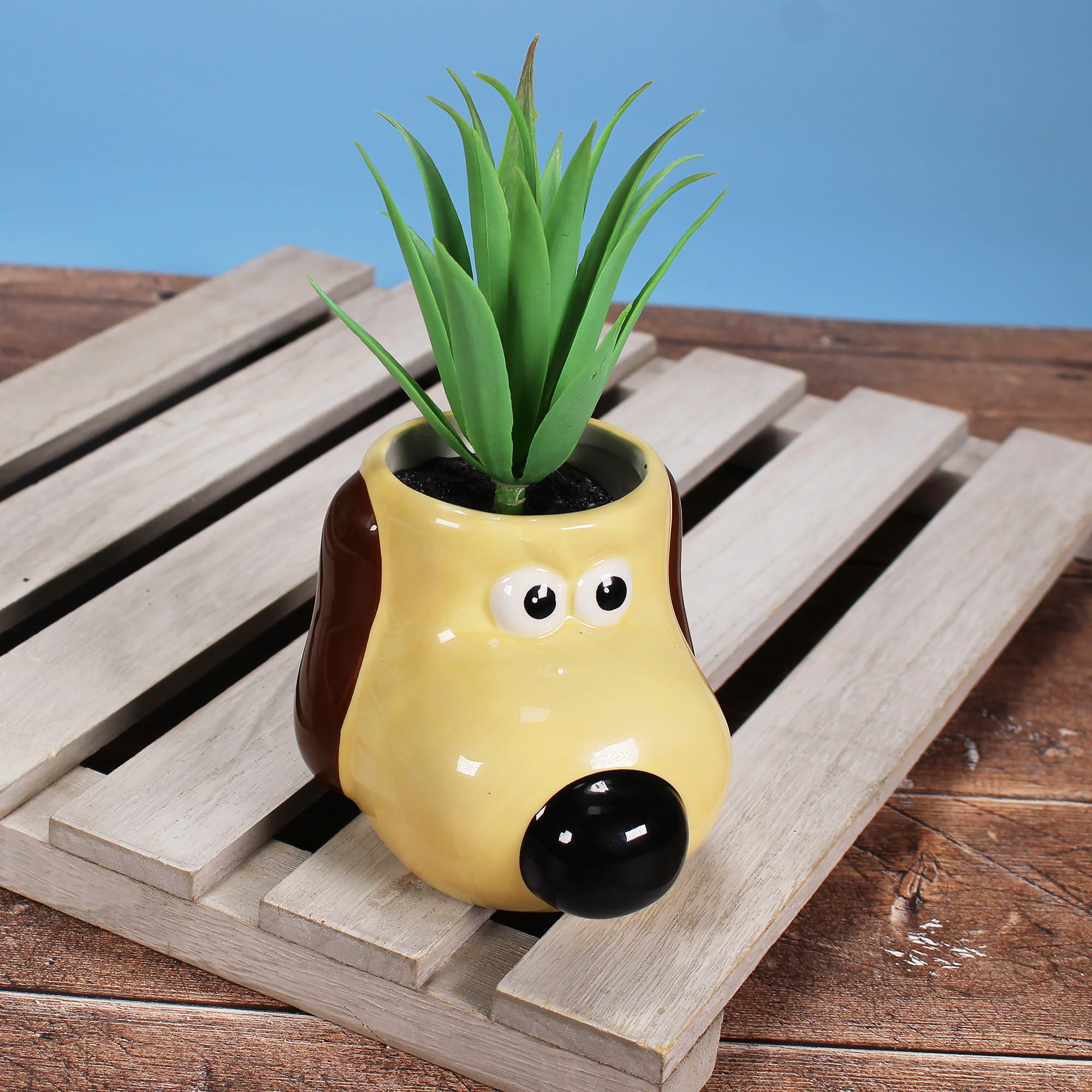 Half Moon Bay Aardman Plant Pot Shaped-Wallace (Gromit), Ceramic, 8 (h ...