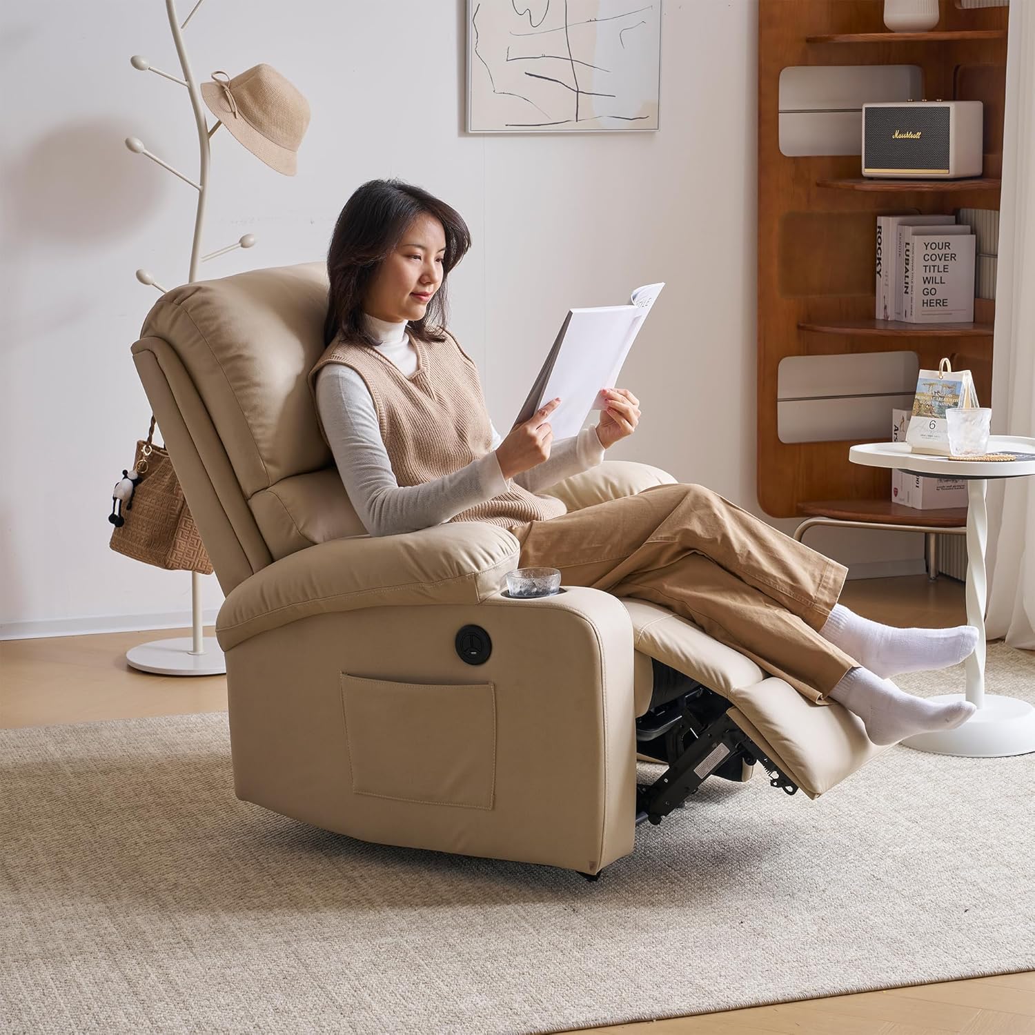 Amazon｜OSJ リクライニングチェア リクライニングソファ パーソナルチェアー 電動リクライニング オットマン一体型 電動 耐圧分散 テクノレザー 一人暮らし 1P 一人掛け おしゃれ ...