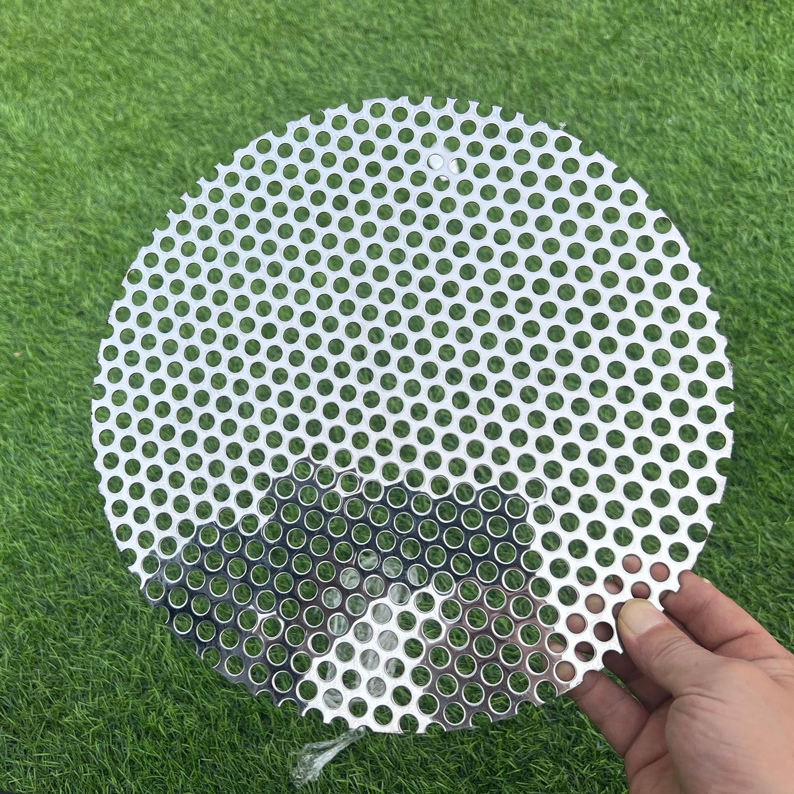 Snapklik.com : FengYoo 12" Diameter Round Slices Perforated Metal ...