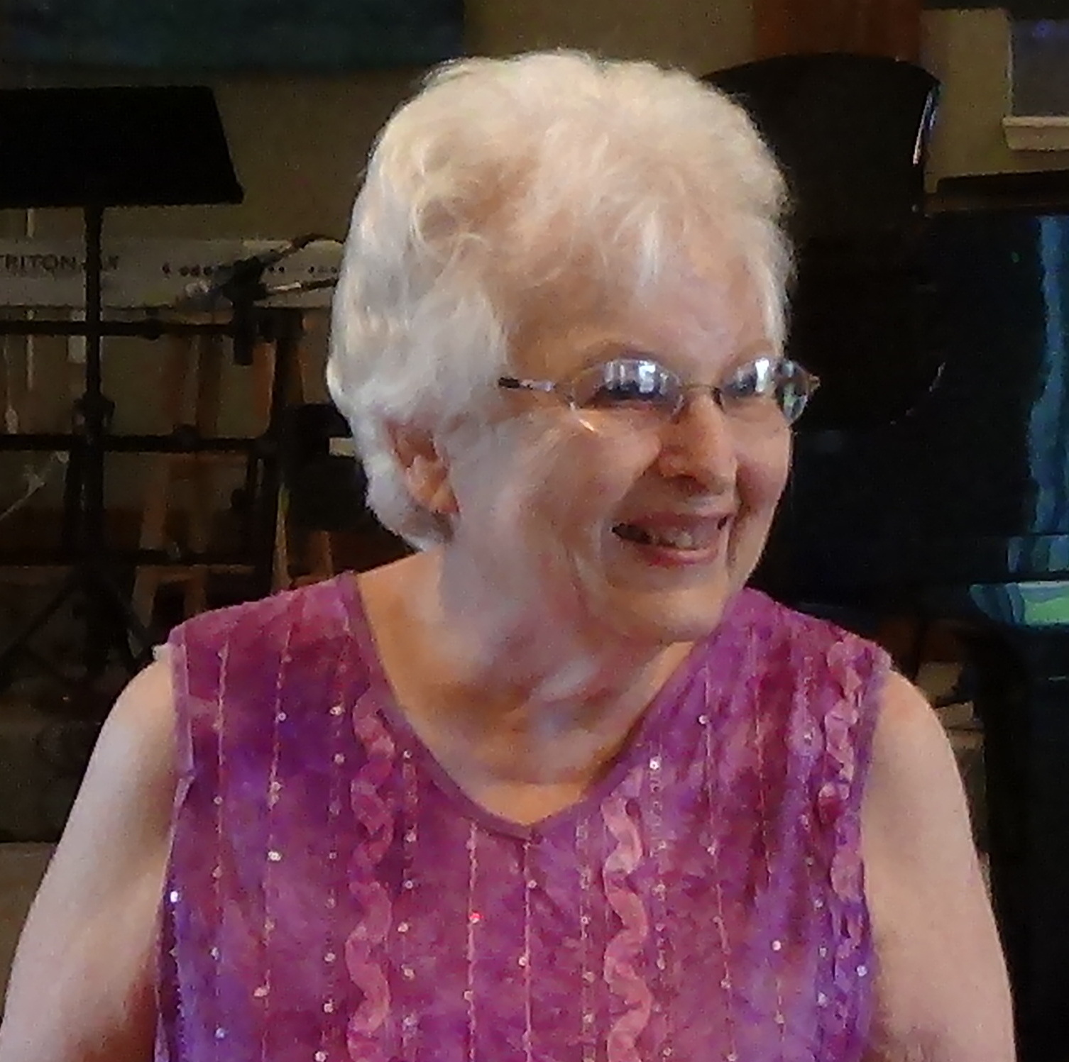 Amazon.com: Lillian Simmons: books, biography, latest update