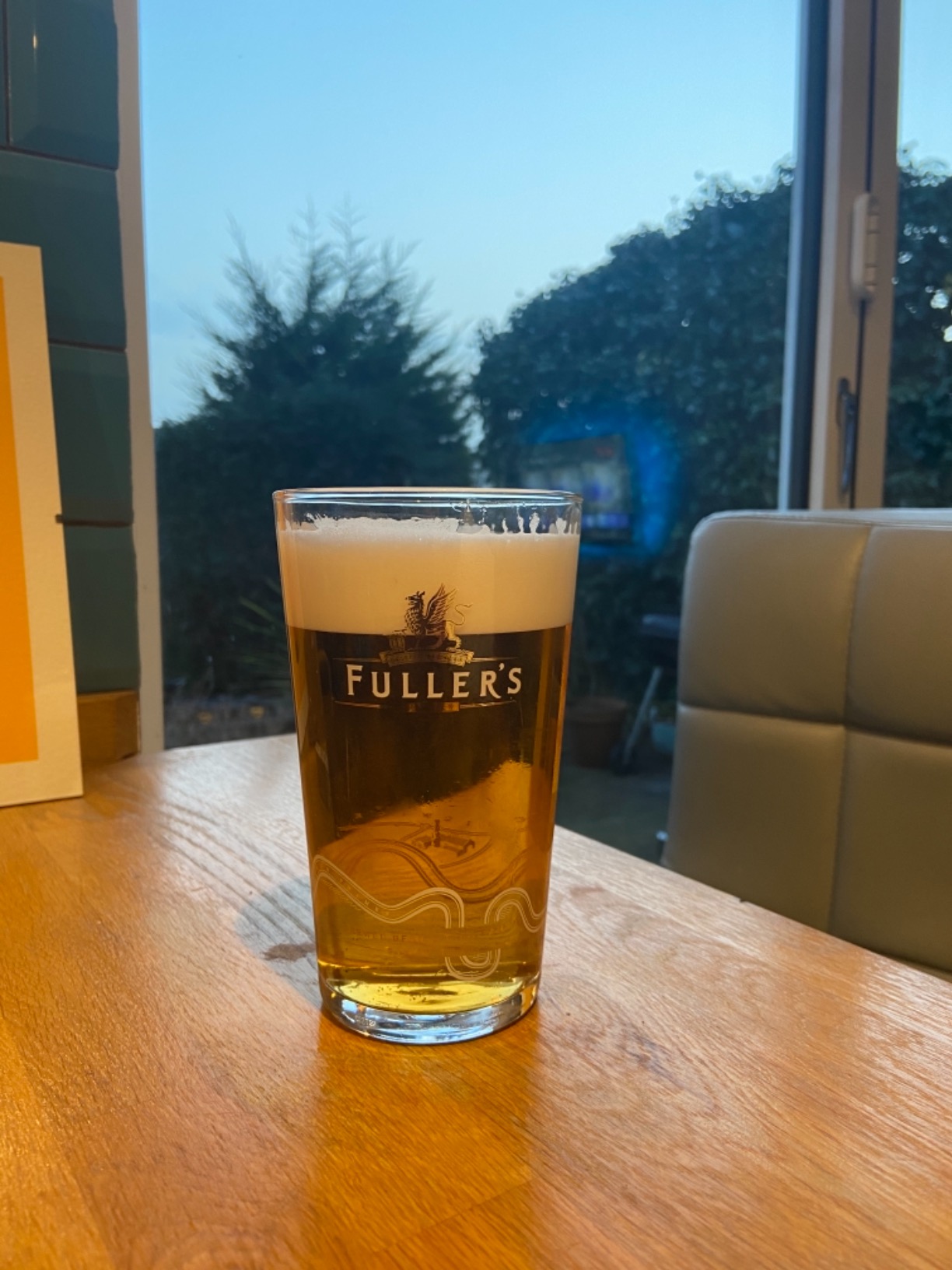 Carling Premier Nitro Poured Lager Beer 24 x 440 ml (cans) : Amazon.co ...