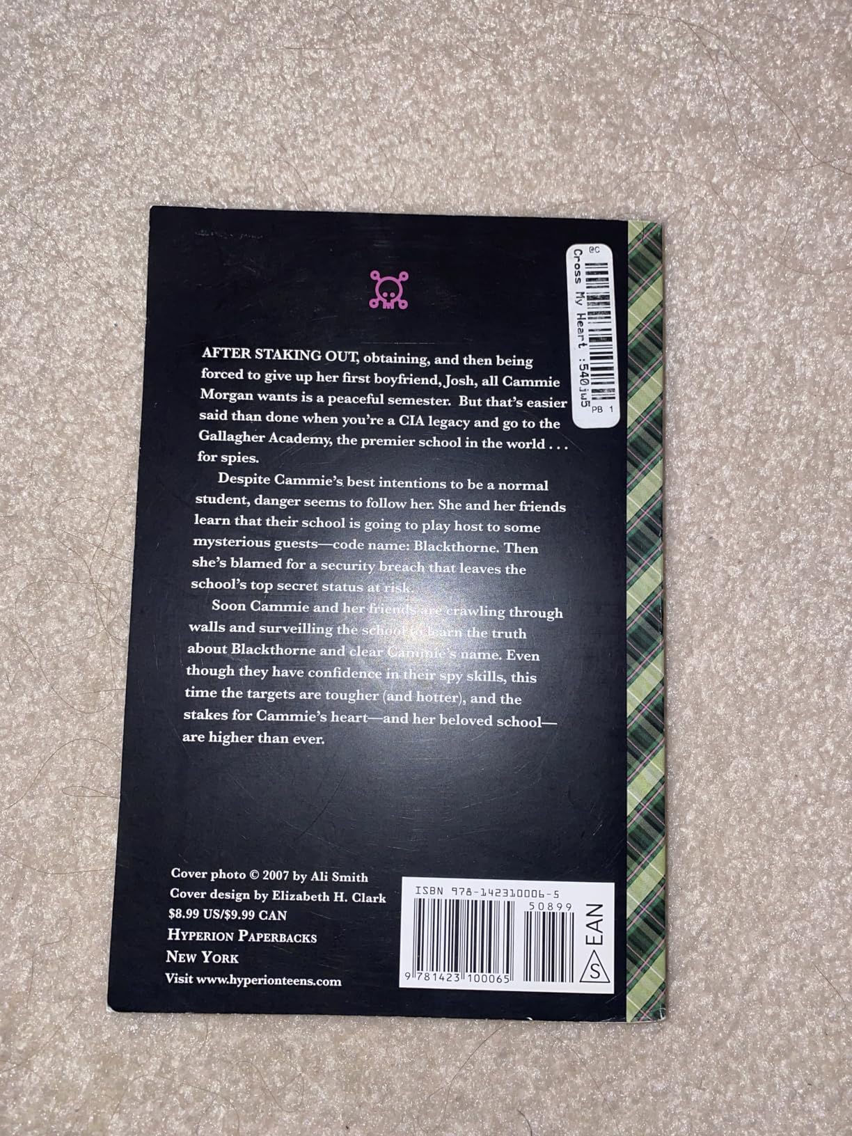 Cross My Heart and Hope to Spy (Gallagher Girls, 2): Carter, Ally ...