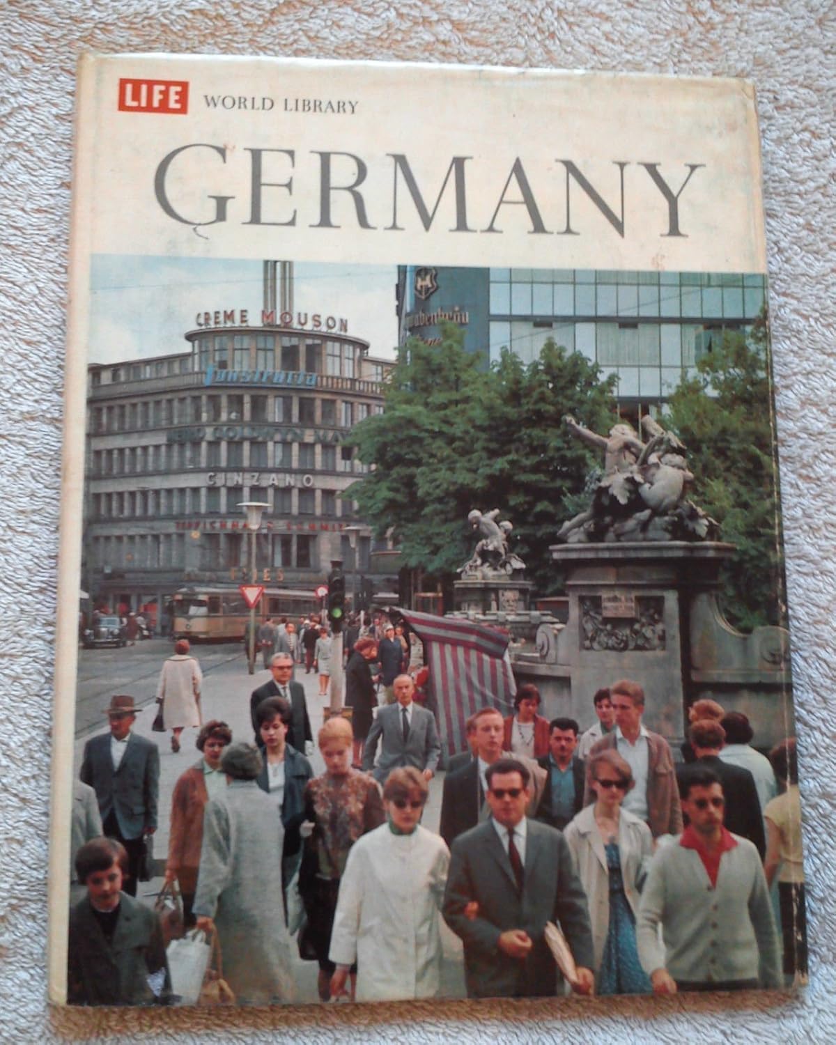 Life World Library: GERMANY.: Life Editors: Amazon.com: Books