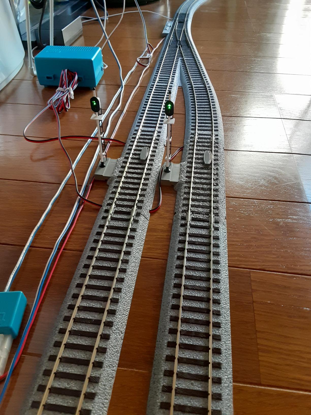 Amazon | KATO HOゲージ 3灯式自動信号機S 2-601 鉄道模型用品 | 鉄道模型 通販