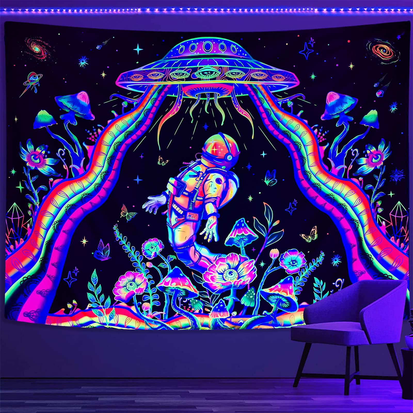 Amazon.com: Zussun Blacklight Astronaut Tapestry Hippie Mushroom Floral ...