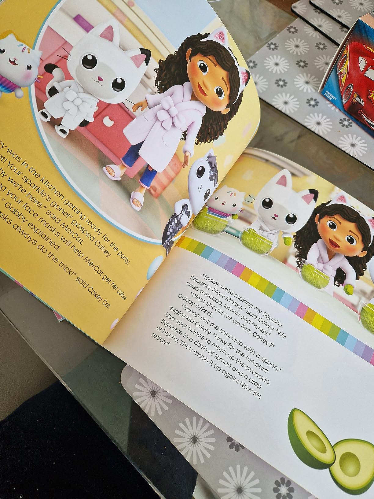 The Sparkliest Day of the Year: Book 1 (DreamWorks Gabby's Dollhouse ...