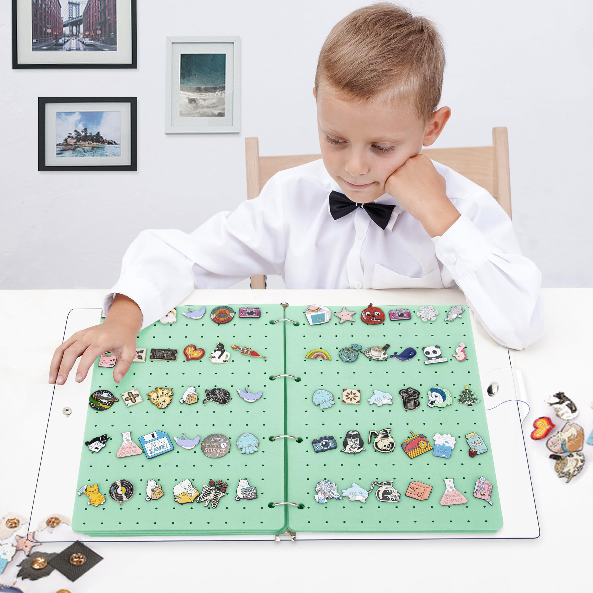 Snapklik.com : PACMAXI A4 Enamel Pin Display Book Organizer-300 Pin ...