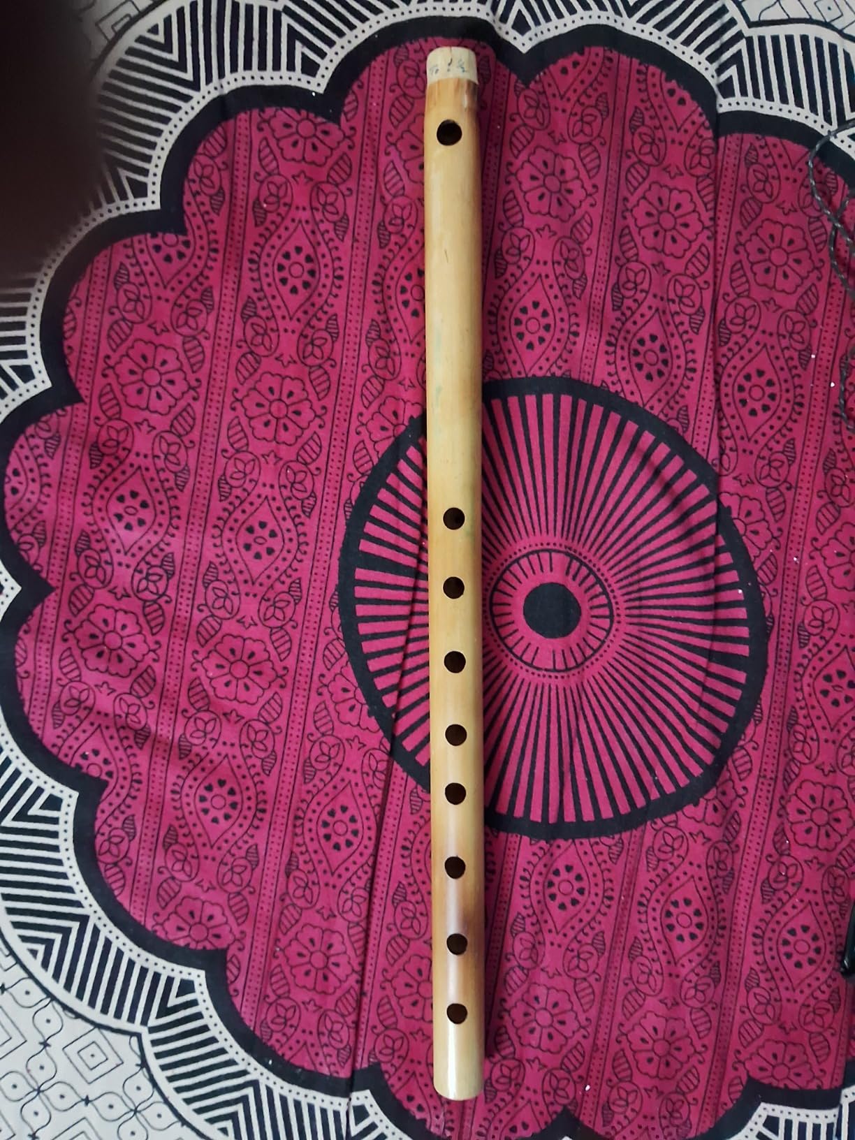 Kannan Musical Instruments Carnatic Side Flute, 8 Holes (scale 1.5 ...