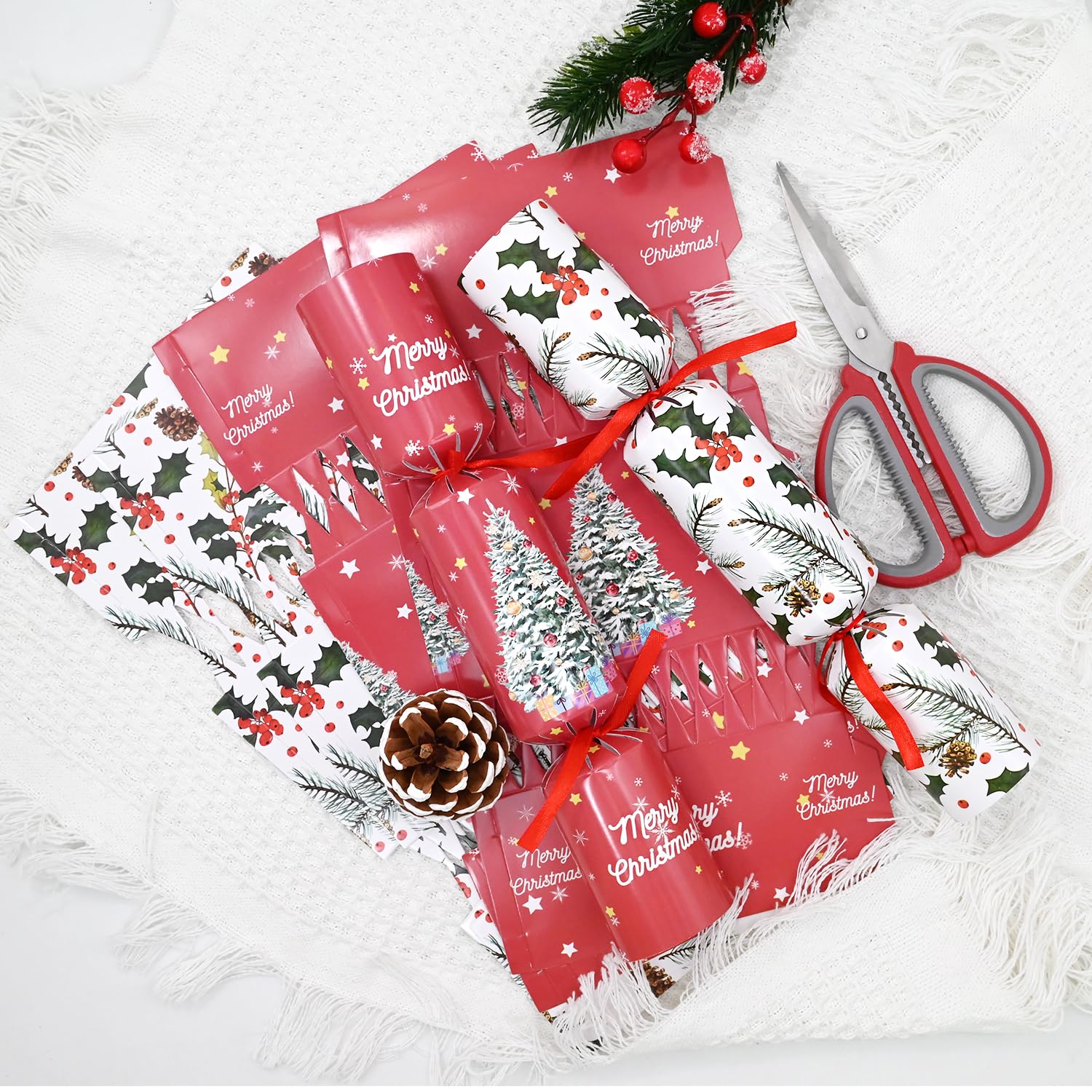 Gyoungt 10 Pack Chritmas Crackers, 10 Hats 20 Strings 10 Jokes Leaves ...