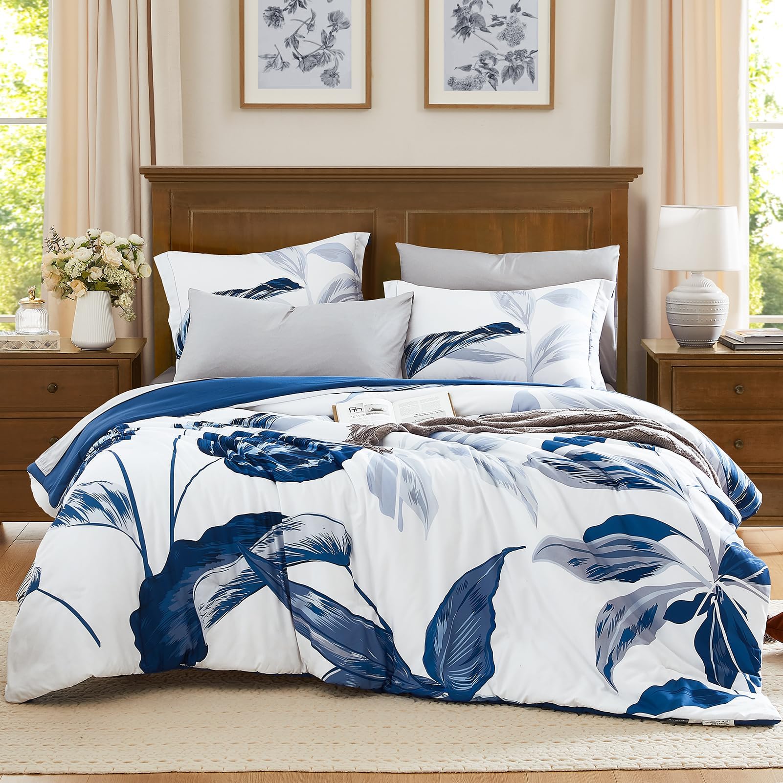 Amazon.com: Wake In Cloud - Navy Blue Comforter Set, Gray Floral and ...