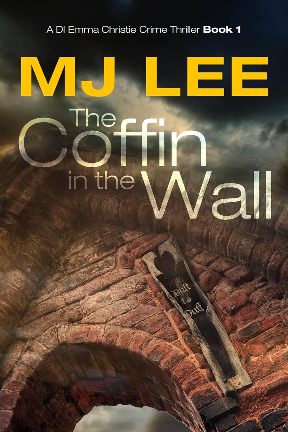 Amazon.com: The Coffin in the Wall: A DI Emma Christie Crime Thriller Book 1 eBook : Lee, M J ...