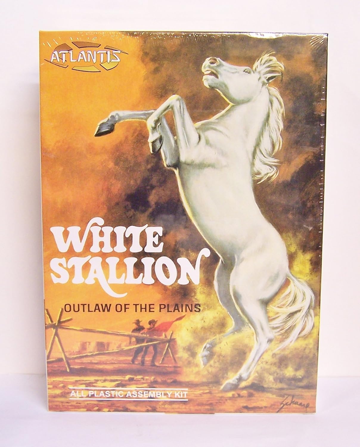Amazon.com: Atlantis 1/12 White Stallion Horse Model Kit : Arts, Crafts ...